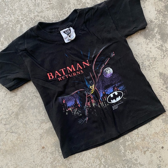 American Vintage | Shirts & Tops | 992 Batman Returns Tee | Poshmark